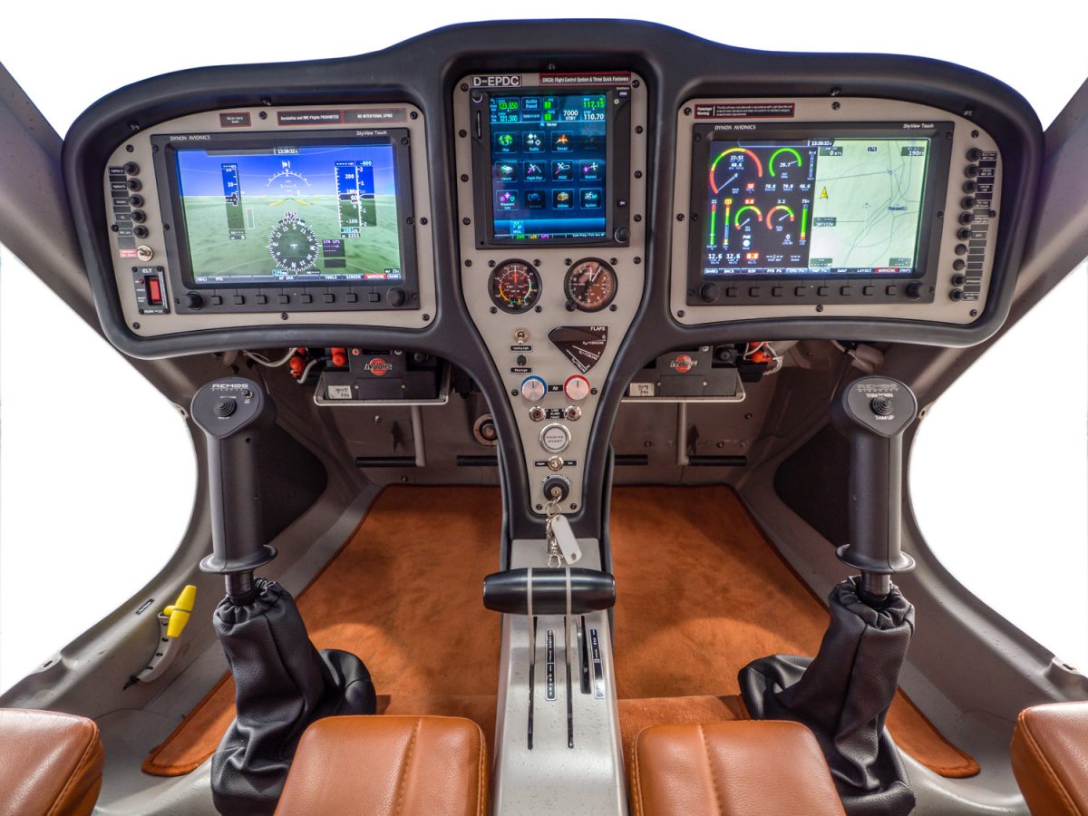 REMOS GXiS: Upper Class - REMOS